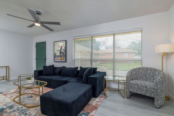 Fenced Yard, Garage + Workspace - Pet-friendly - Grapevine, TX