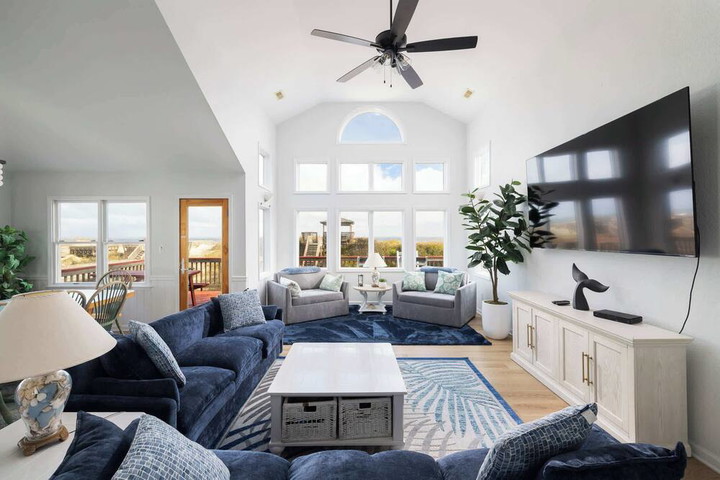Nags Head Oceanfront With Pool, Sauna, Hot Tub! - Nags Head, NC