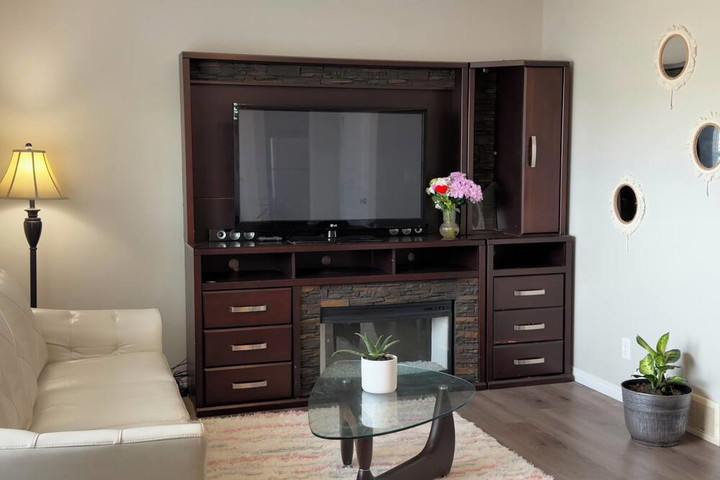 Cozy Private Bedroom & Bathroom Close To Red Deer Hospital And Polytech - Red Deer