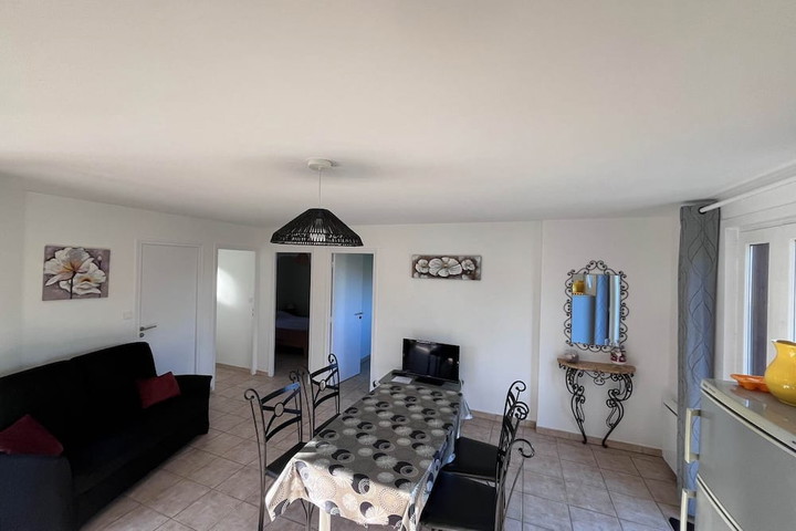 Pinson, Gîte With Outdoor Spa Ideal For Couples - Dordogne