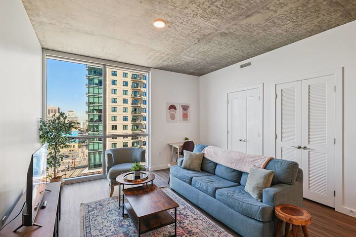 1br Valet Gym Pool | Adeline By Cozysuites - Phoenix, AZ