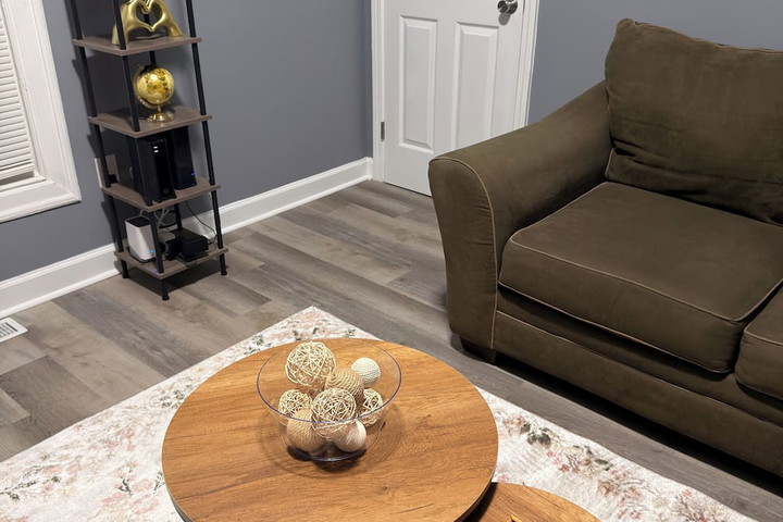 True North House - Spacious 6 Bedroom Home - Perfect For Groups - Burlington, NC
