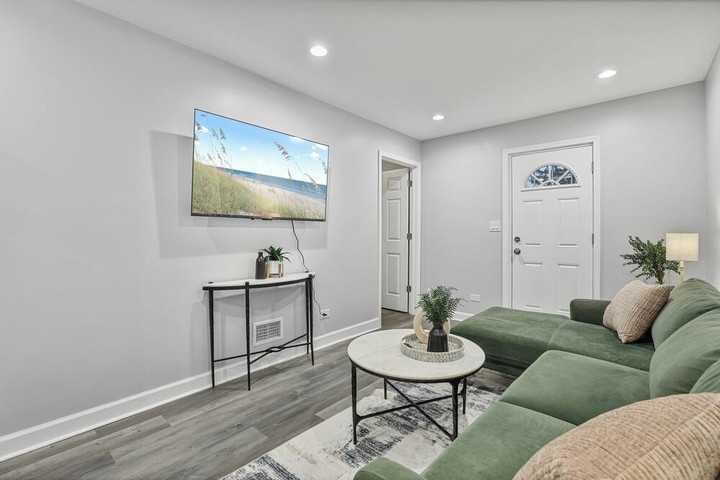 Comfortable And Cozy 4ba, 2ba Home In Worth - Tinley Park, IL