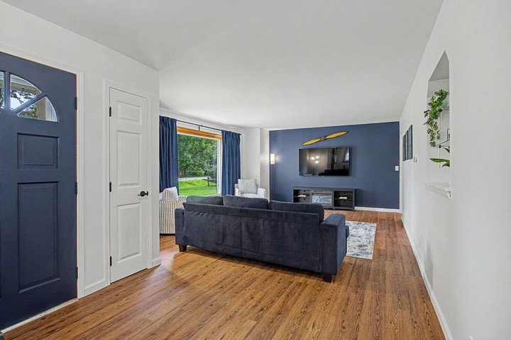 Remodeled Home By Air Force Base, Wright State University And Nutter Center - Yellow Springs, OH