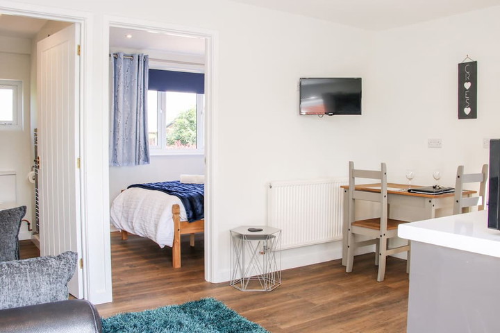 Little Oakleigh, Pet Friendly, With A Garden In Four Crosses - Welshpool