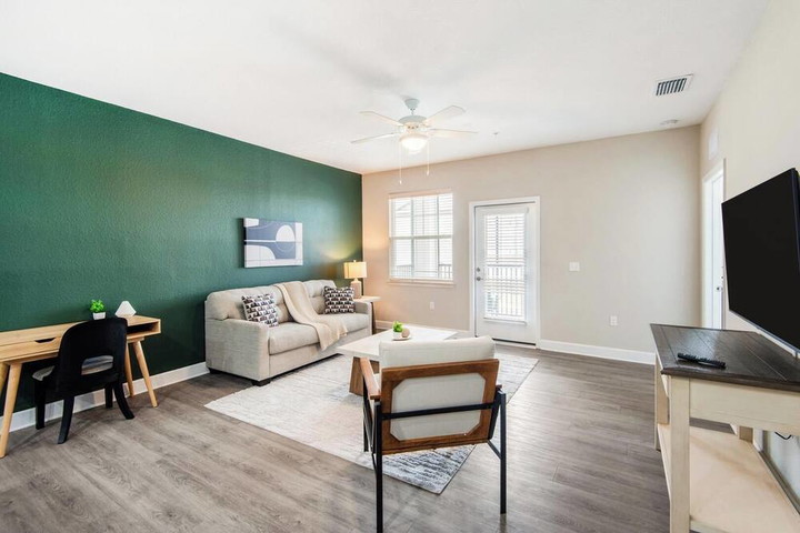 Landing | Spectacular 2bd, Yoga Studio, Gym - Ocala, FL