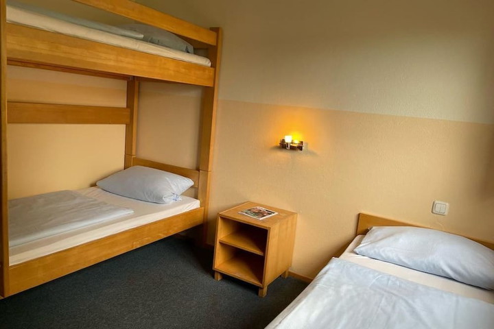 Triple Room, Shower And Bathroom, Toilet, 1 Bedroom - Schwerin Vacation Center - Schwerin
