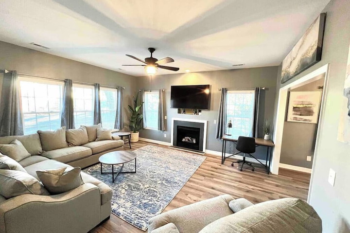 Beautiful, Spacious, Hidden Gem In Heart Of Ilm - North Carolina
