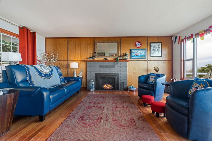 Water Edge Coast-guard Cottage-panorama View- - Port Angeles, Washington