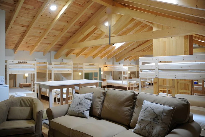 El Albergue Rural, En Mombeltrán, áVila, Valle Del Tiétar. - Navarredonda de Gredos