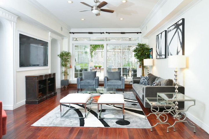 Largest Townhouse East Side Nyc Over 150 Five Stars Reviews On Other Platforms - Woodhaven - Queens NY
