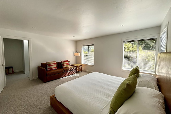 Carmel Valley Village House - Big Sur