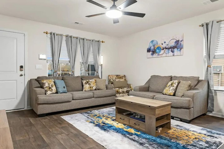 Cozy & Inviting Your Home Away From Home  3br  Sleeps 6  Quiet & Comfortable - Orangeburg, SC