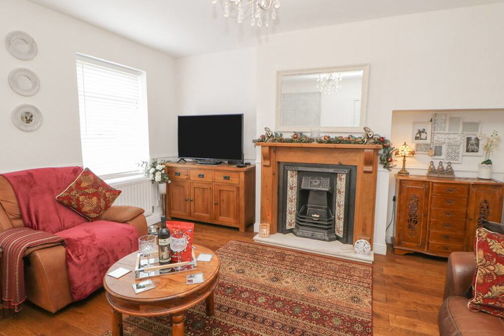 2 Hartburn Road, Pet Friendly, With A Garden In Tynemouth - Tynemouth