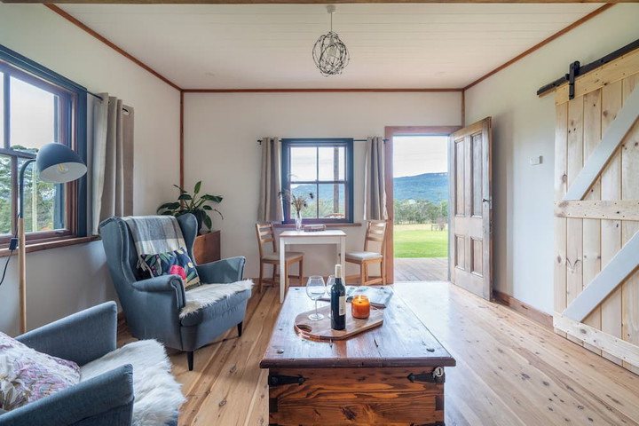 'Casuarina' -Picturesque, Romantic Kangaroo Valley Cottage - South Coast