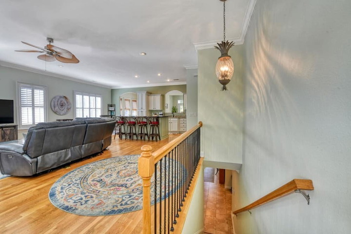 Dog Friendly! 4 Bedroom, 4 Bath House W/private Pool Near The Marshwalk - Pawleys Island, SC