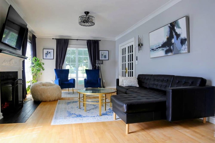 Riverfront Getaway - Two Rivers, WI