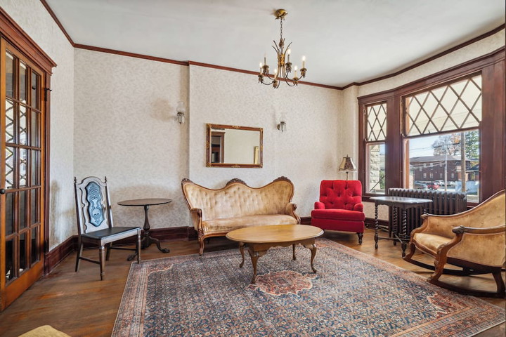Stone Cliff Manor- Historic Home With Unique History. Perfect For Large Groups - Dubuque, IA