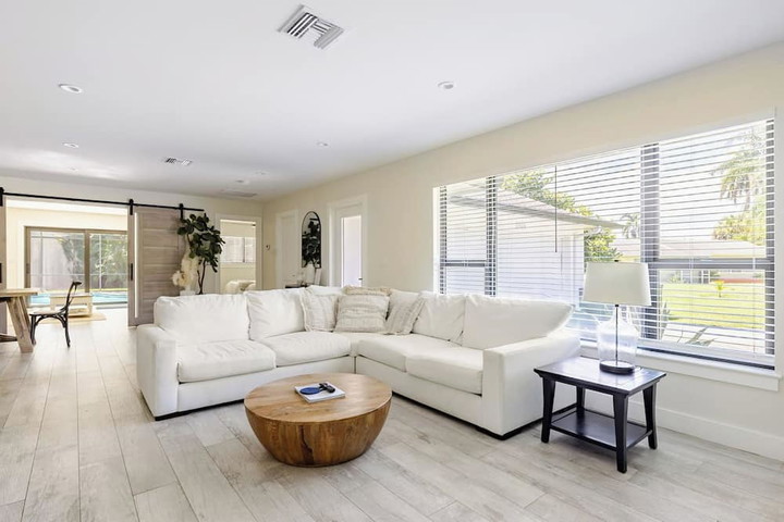 Stylish 3br W/ Heated Pool · 7 Mins To Beach - Jupiter, FL