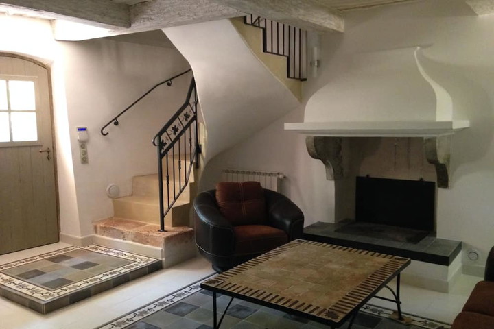 Comfortable Restored Cabanon Ocrier With Shared Pool - 6 People - Roussillon