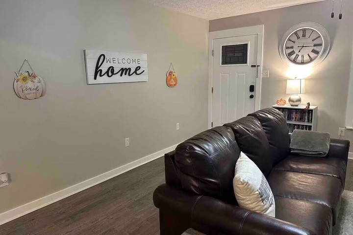 Lawrence Oaks Residence- Welcoming 2-bedroom House In Murfreesboro - マーフリーズボロ, TN