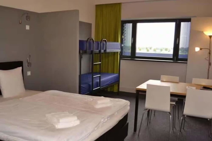 Everything You Need For The Perfect Vacation! Game Room, Spa - Helmond