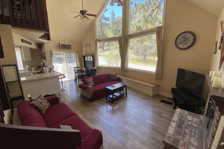 Wrightwood Chalet With A/c, Fireplace, Elevated Deck And Beautiful Views. - Wrightwood, CA