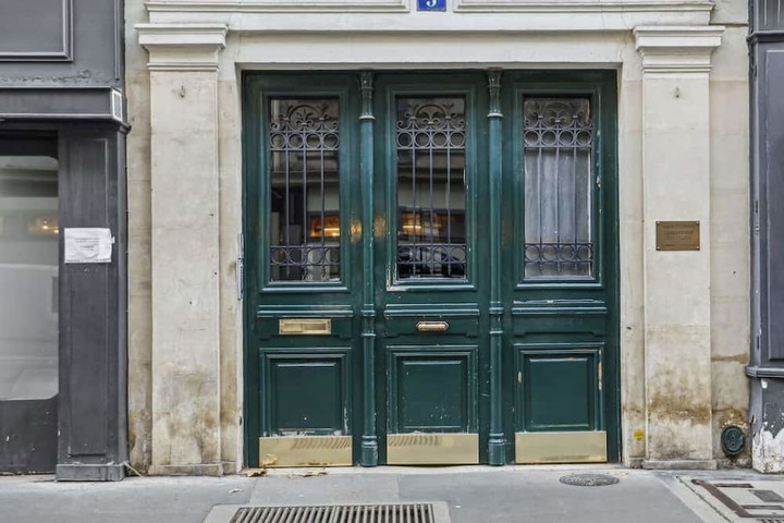 Lavie Maison : Near Arc De Triomphe, Hot Tub & Ac - París