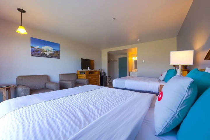 2 Affordable Family Rooms W/ Continental Breakfast Near Agate Beach  0.8 Mi - Newport, OR