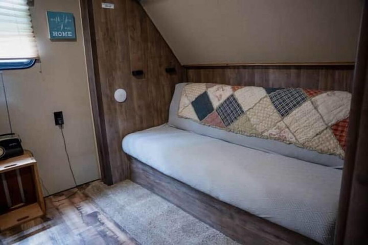 The Hideaway "Bunkhouse Retreat" - Texas