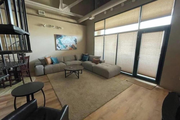 Top Floor Condo By The Water - Sandusky, OH