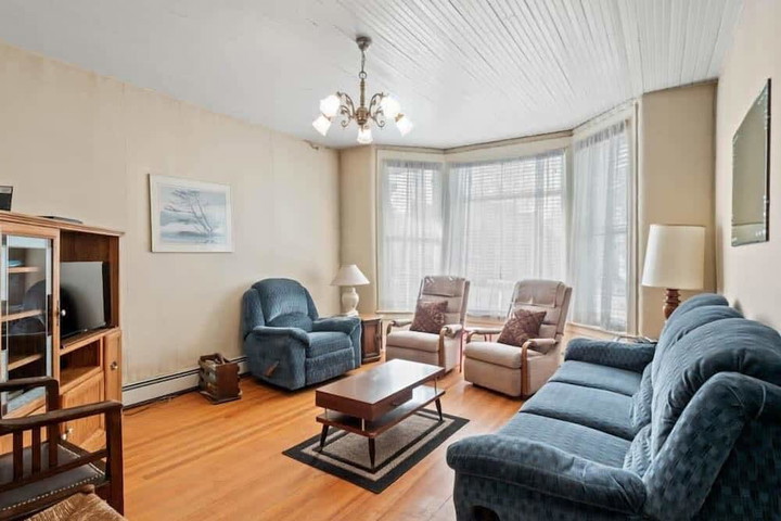 The Painted Lady  Victorian 4br Steps To Main St Leadville, Sleeps 10, Dogs Ok - Leadville, CO