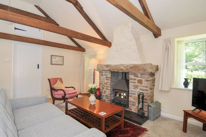 Mill Pond, Pet Friendly, With A Garden In St Minver - Port Isaac