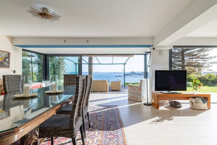Luxury Seafront Villa In The Ares Estuary With Private Beach Access Perfect For Families & Groups - Cabanas