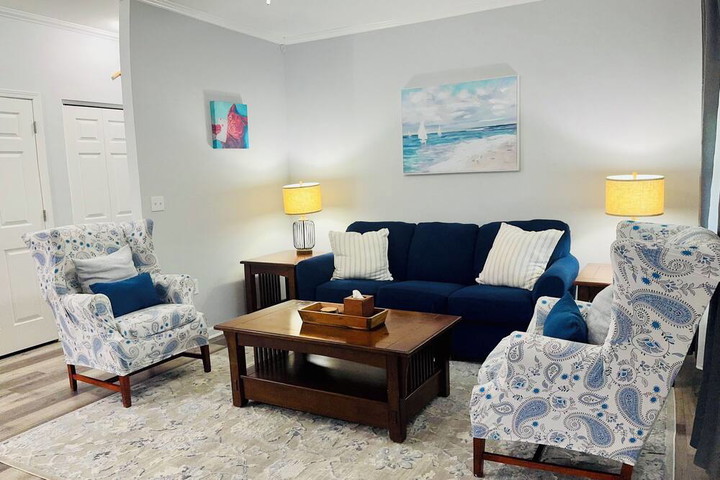 2nd Floor Walk-up. Close To Wedding Venues, Restaurants And More! - Moncks Corner, SC