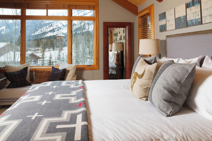 5 Bed/5.5 Bath Ski-in Ski-out Lodge On Granite Ridge - Wyoming
