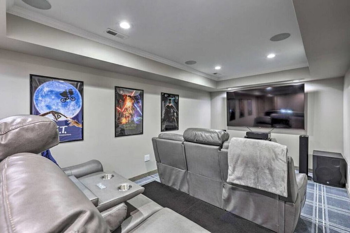 Sprawling Blowing Rock Escape With Theater And Hot Tub! - Blowing Rock, NC