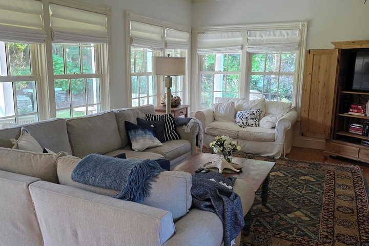 Stunning Hse-ac, Heatd Pool, Spa, Fire Pit, Private Acre, Walk/free Bus To Town - Nantucket, MA