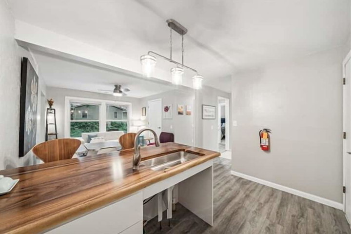 Accessible 3-bedroom Retreat Near Historic Downtown Stillwater - Morning Glory - Stillwater, MN
