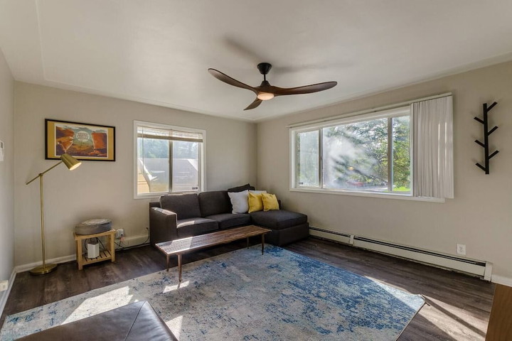 1-bed Vacation Home W/ King Bed Just 6 Minutes From Empower Field At Mile High - Englewood, CO