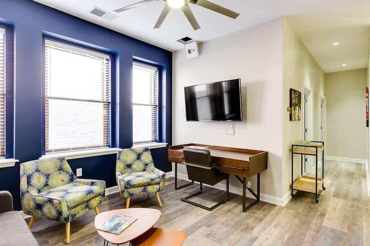Theatre District Condo | Gym Free Parking Dt - Louisville, KY