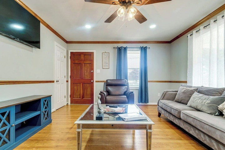 4br Clayton Home Near Raleigh | Pet Friendly - Clayton, NC