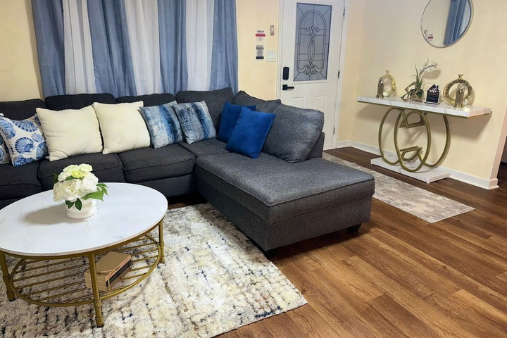 Charming 3-bedroom  2 Bathroom Home In Brilliant Winter Haven,pet Friendly, Wifi - Winter Haven
