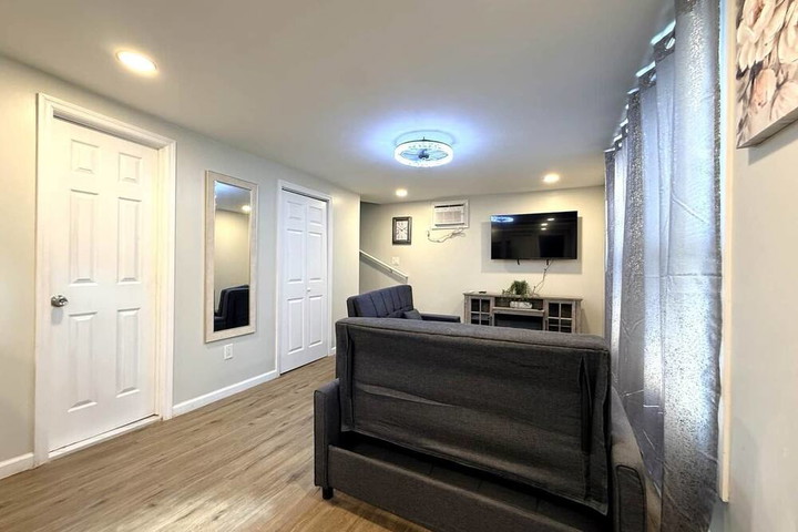 Modern Downtown Newton House Unit - Lake Hopatcong, NJ