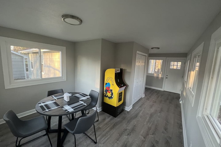 The Lakeside Cottage In Stow! - アクロン, OH