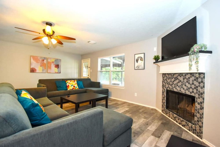 So Family-friendly Retreat W/ Pool | Sleeps 18 -