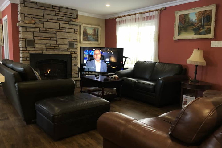 Fabulous Waterfront 3bdrm+ 2rm Family Cottage @Kawartha Lakes 430' Yard 2.5wshrm - Kawartha Lakes