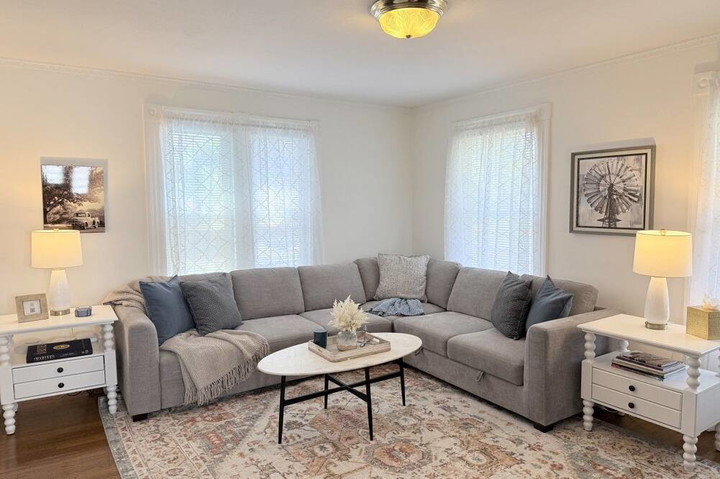 Prime West Hartford Center Location: Historic Gem - Hartford