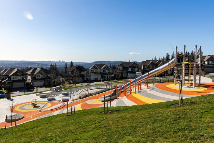 Modern Executive Suite - King Bed, Private Entry, 1gb Fibre, Laundry, Parking - Pitt Meadows