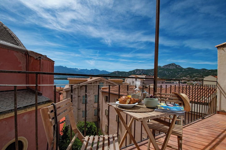 Lume, Appart Vue Mer Au Coeur Ville à Deux Pas  : Plage, Port, Citadelle... - Calvi